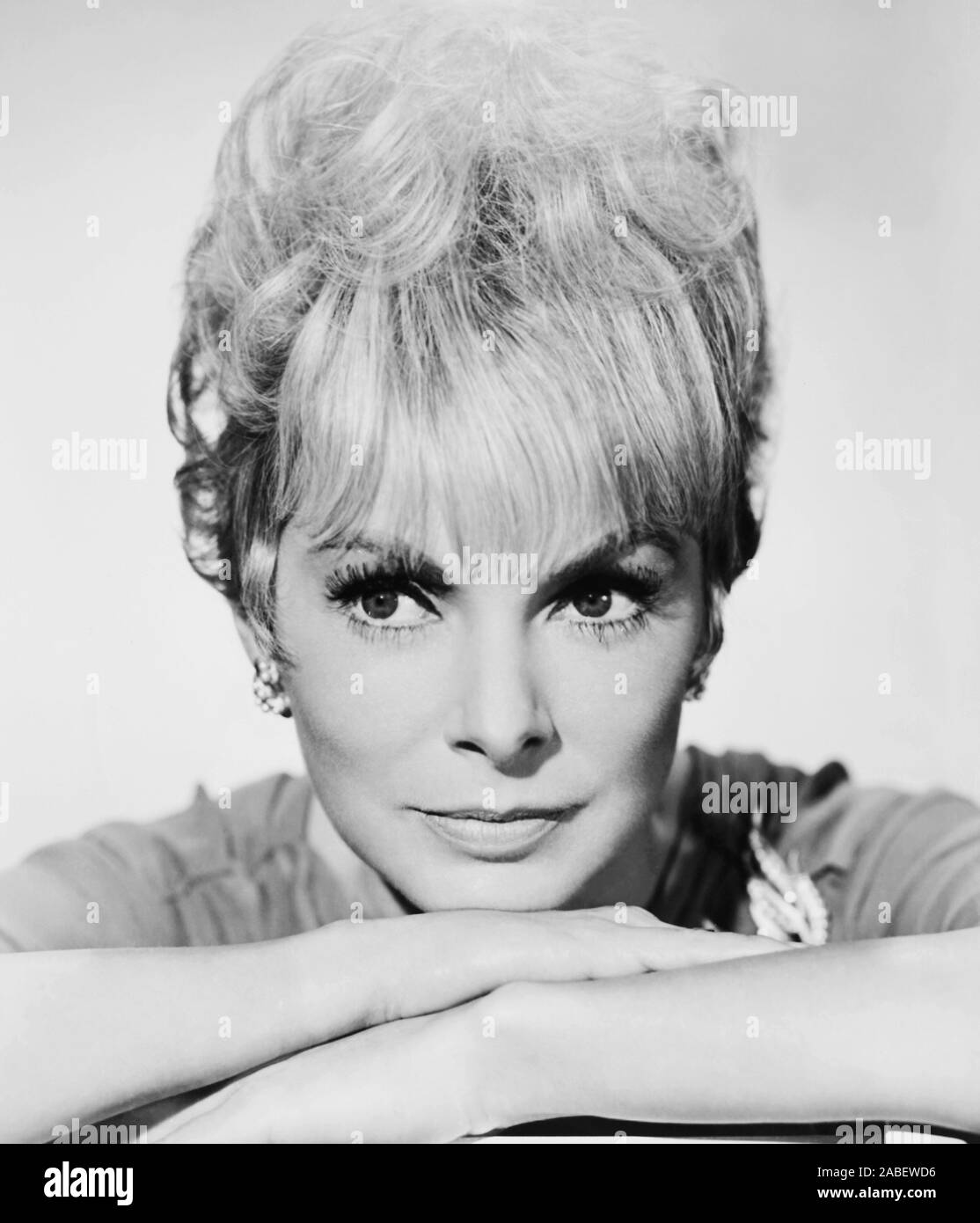 THREE ON A COUCH, Janet Leigh, 1966 Stock Photo - Alamy