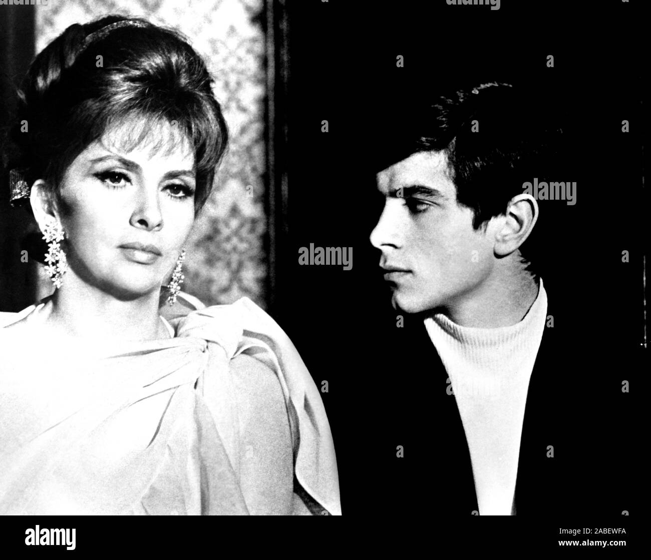 THAT SPLENDID NOVEMBER, (aka UN BELLISSIMO NOVEMBRE), from left, Gina ...