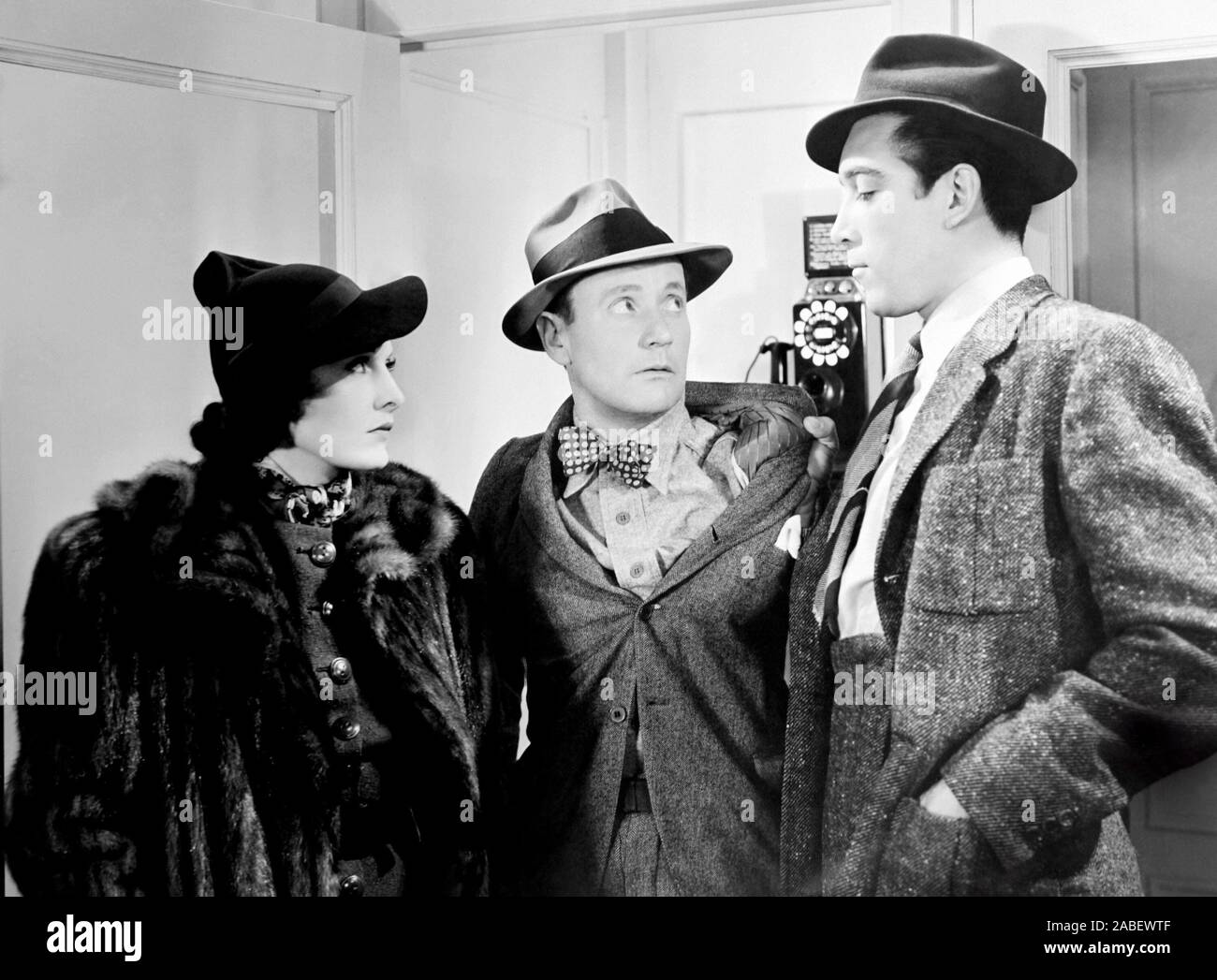 TIP-OFF GIRLS, from left, Evelyn Brent, Roscoe Karns, Anthony Quinn ...