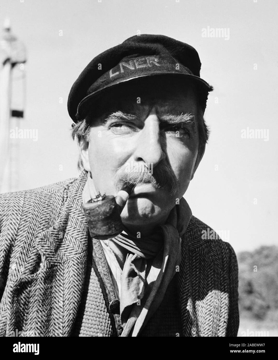 THE TITFIELD THUNDERBOLT, Hugh Griffith, 1953 Stock Photo - Alamy