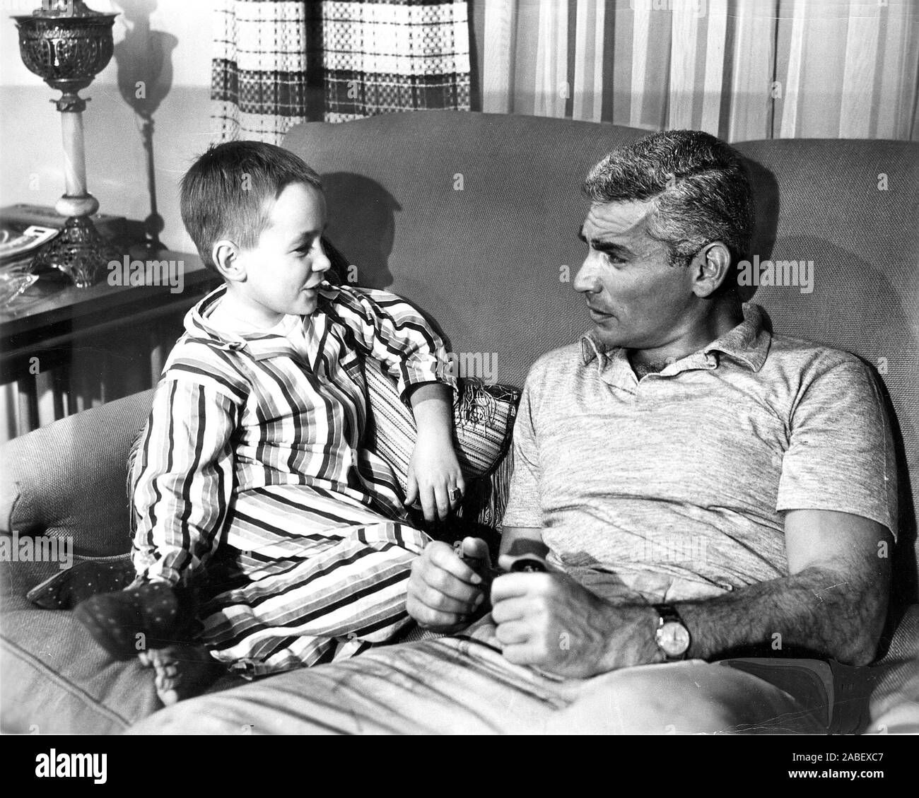 THE TOY TIGER, from left, Tim Hovey, Jeff Chandler, 1956 Stock Photo ...