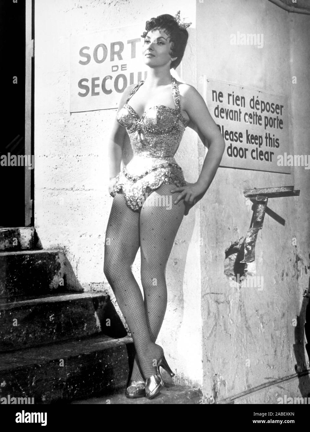 TRAPEZE, Gina Lollobrigida, on location in Paris, 1956 Stock Photo - Alamy
