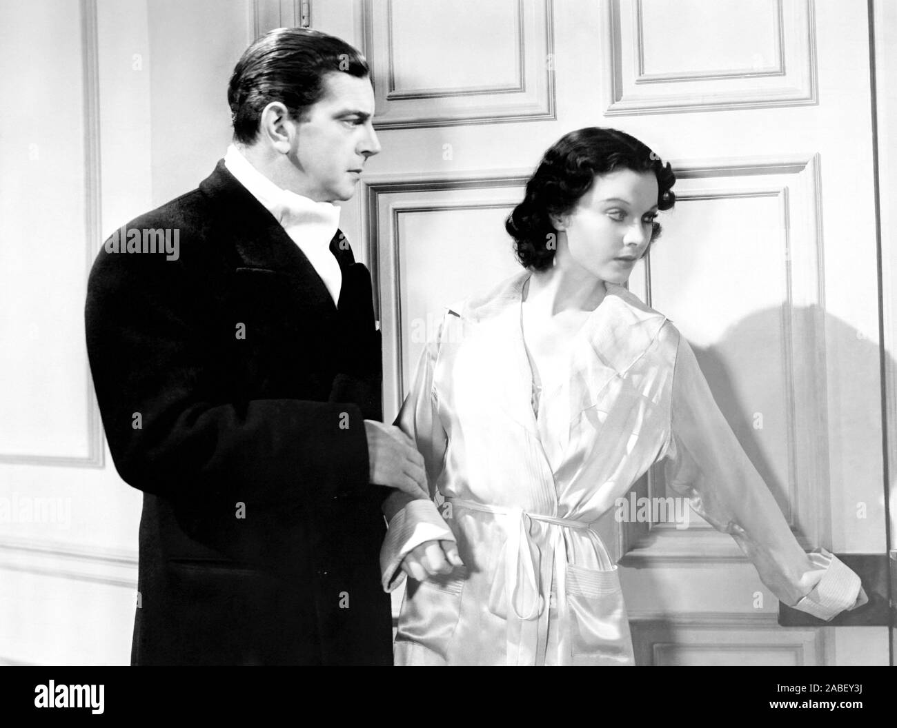 21 DAYS, (aka 21 DAYS TOGETHER), from left, Leslie Banks, Vivien Leigh ...