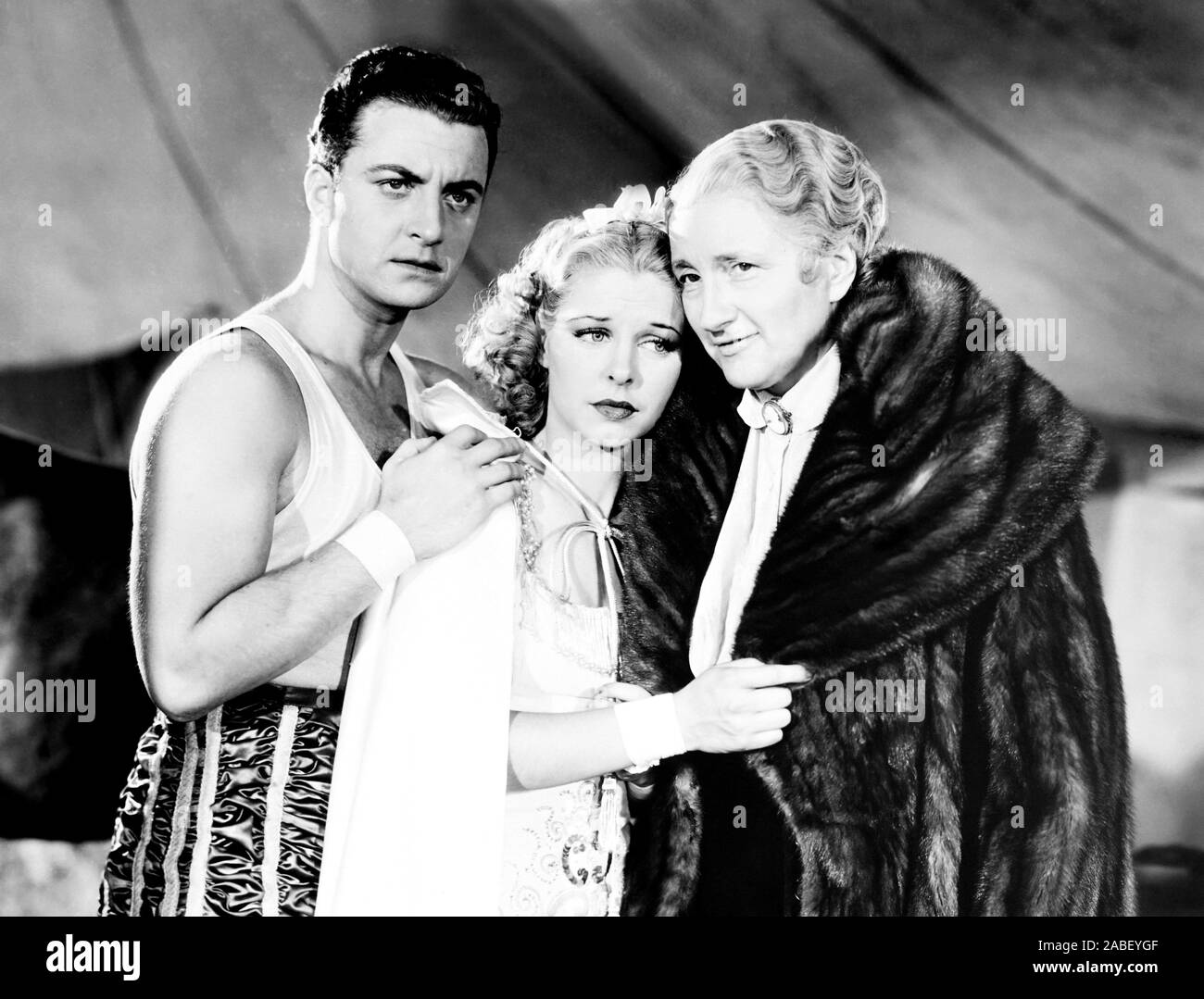 UNDER THE BIG TOP, from left, Grant Richards, Anne Nagel, Majorie Main ...