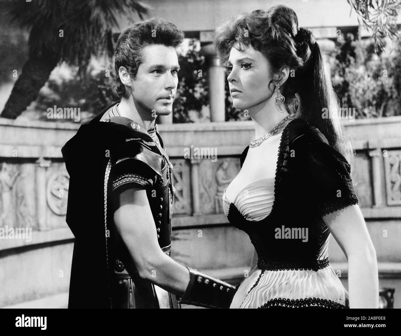 THE WARRIOR EMPRESS, (aka SAFFO - VENERE DI LESBO), from left: Kerwin ...