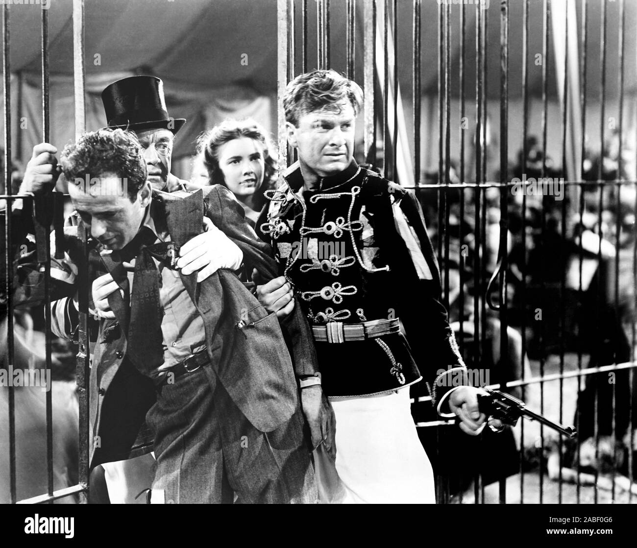 THE WAGONS ROLL AT NIGHT, from left, Humphrey Bogart, Frank Wilcox ...