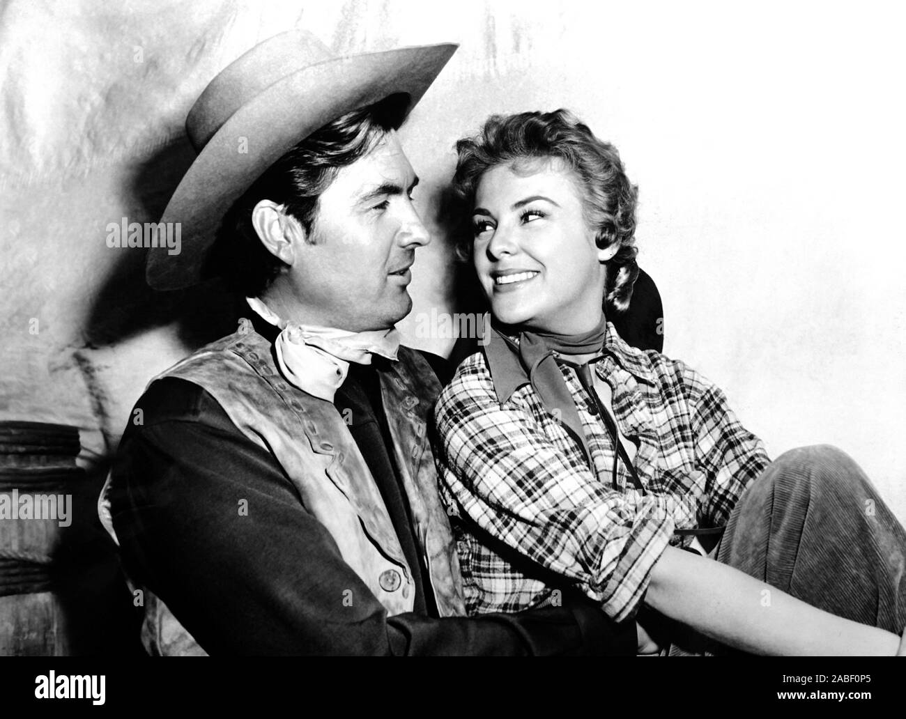 WESTWARD HO, THE WAGONS, from left: Fess Parker, Kathleen Crowley, 1956 ...