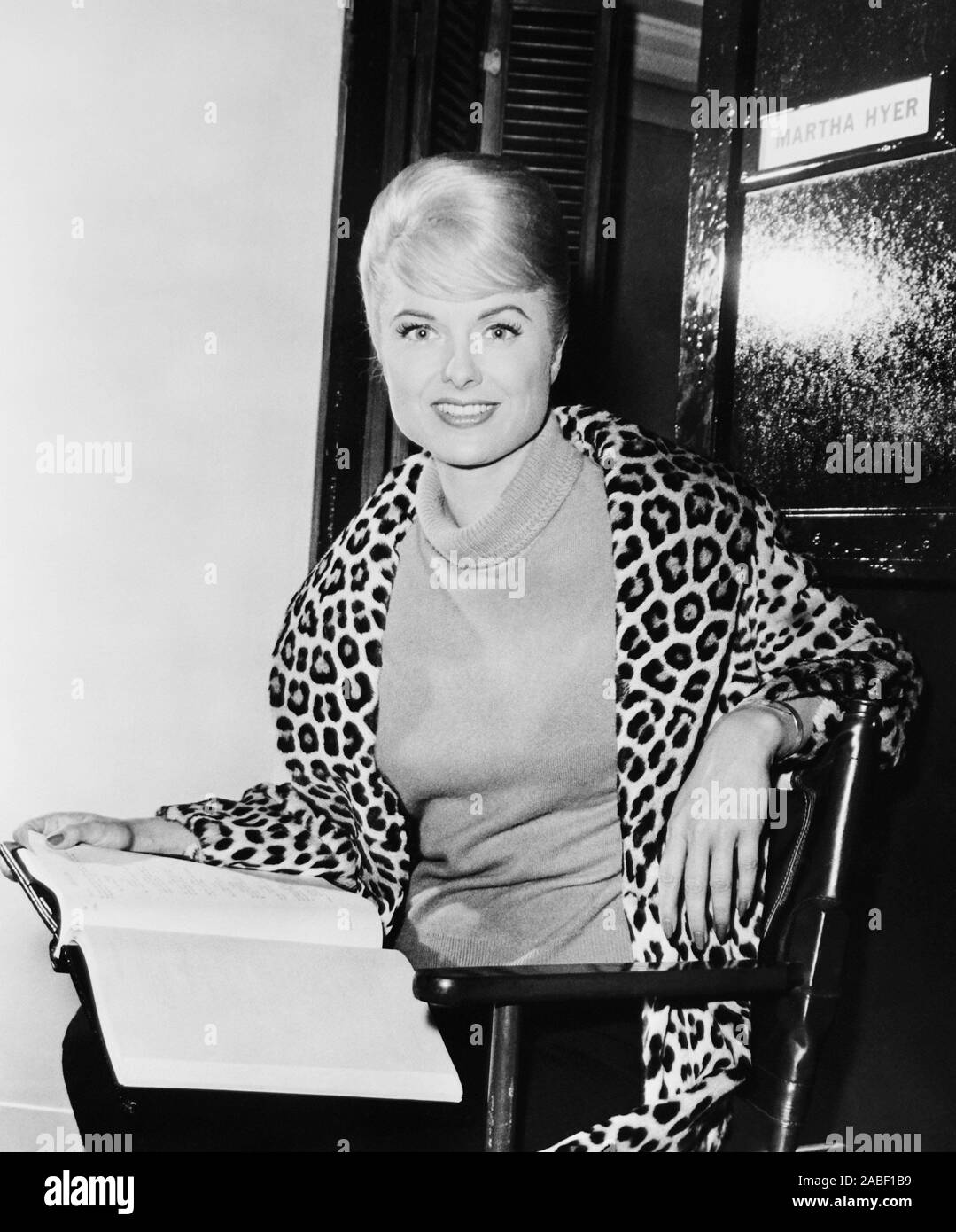 WIVES AND LOVERS, Martha Hyer on set, 1963 Stock Photo - Alamy