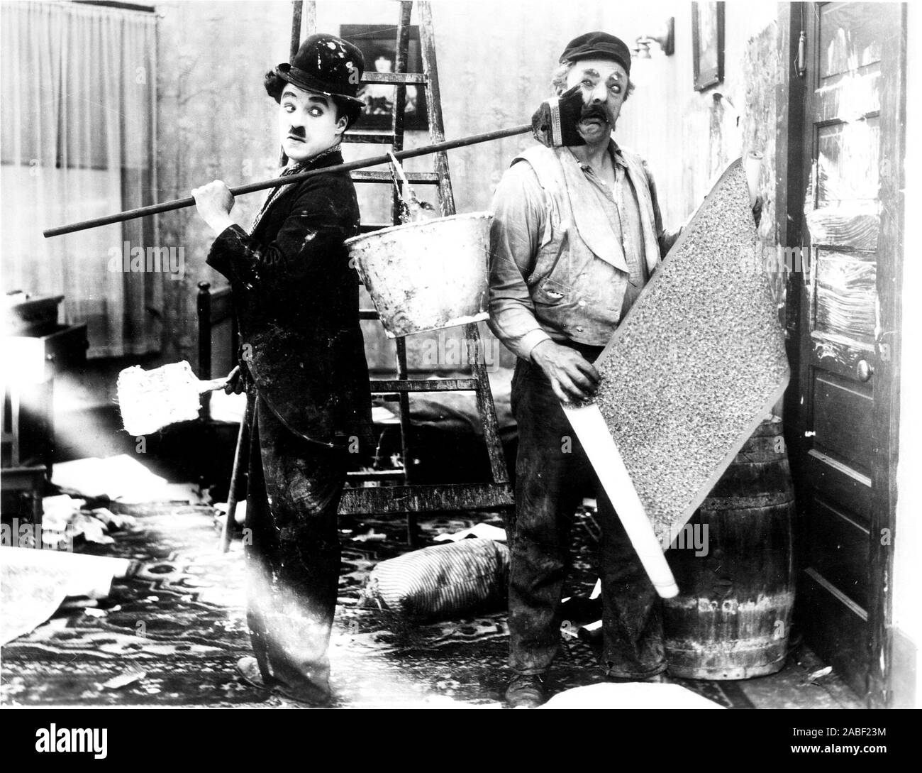 WORK, from left, Charlie Chaplin, Charles Inslee, 1915 Stock Photo - Alamy