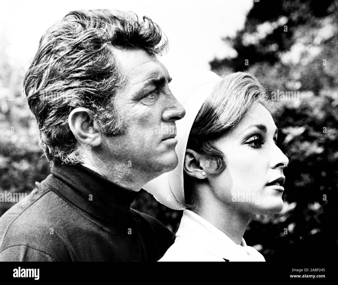 THE WRECKING CREW, from left, Dean Martin, Sharon Tate, 1969 Stock ...