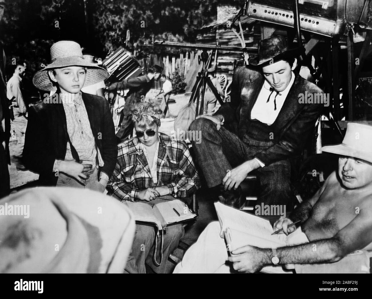 THE YEARLING, from left: Claude Jarman Jr., Jane Wyman, Gregory Peck ...