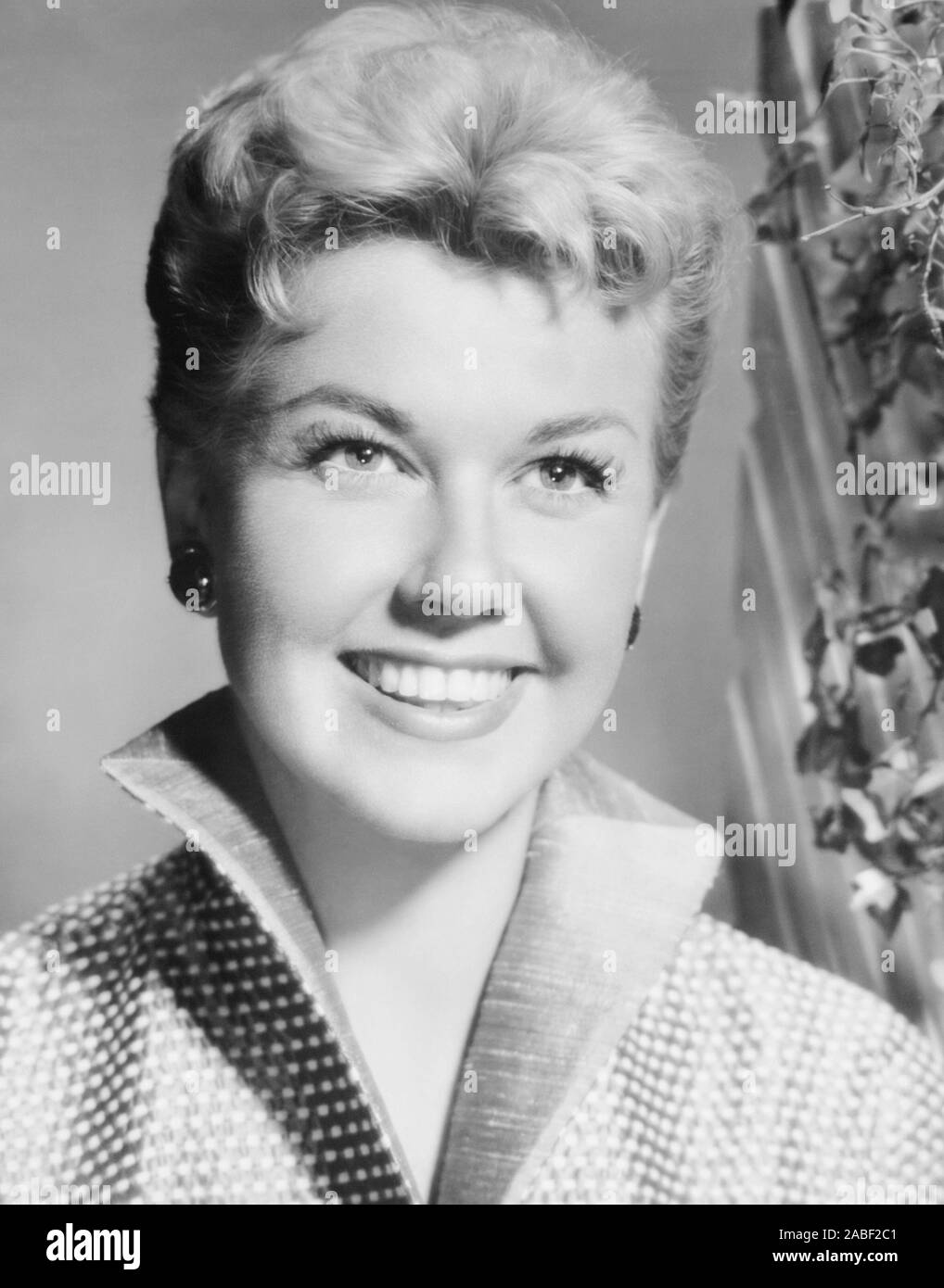 YOUNG AT HEART, Doris Day, 1954 Stock Photo - Alamy