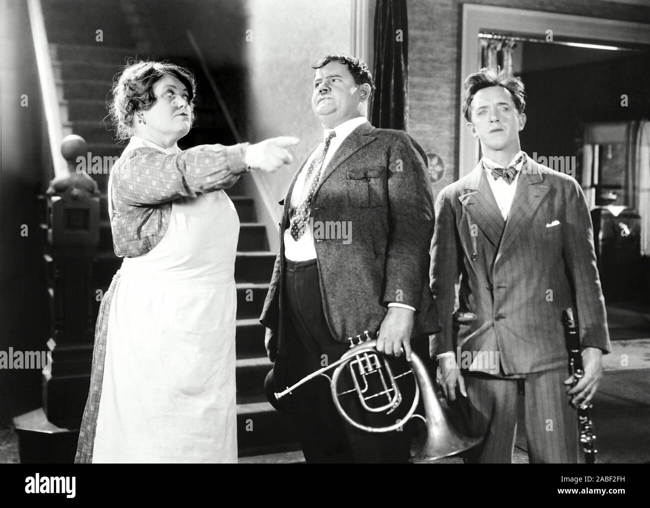 YOU'RE DARN TOOTIN', from left, Agnes Steele, Oliver Hardy, Stan Laurel ...
