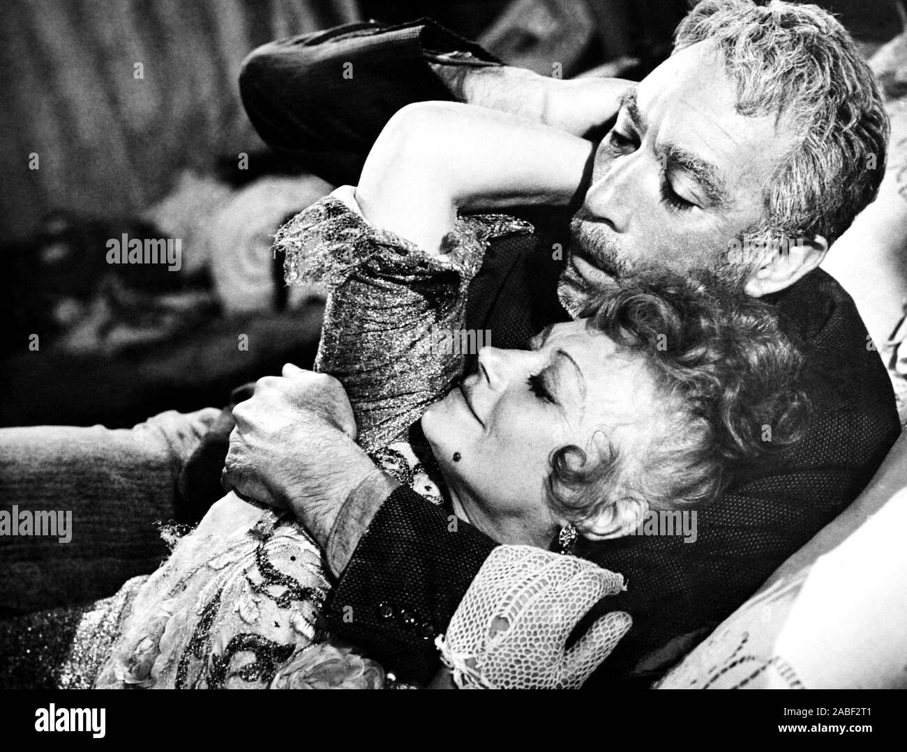 ZORBA THE GREEK, from top, Anthony Quinn, Lila Kedrova, 1964, TM and ...