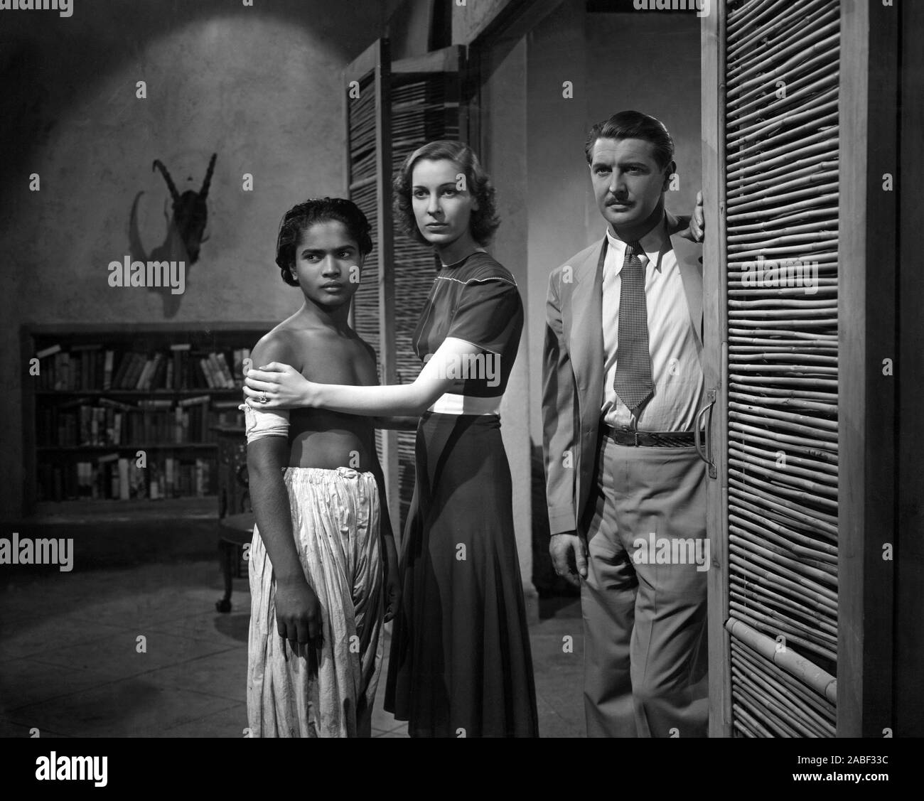 THE DRUM, (aka DRUMS), Sabu, Valerie Hobson, Roger Livesey, 1938 Stock ...