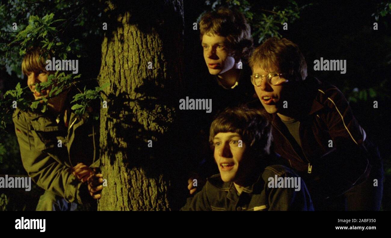 GREGORY’S GIRL, top: John Gordon Sinclair, 1980. © Film Movement ...