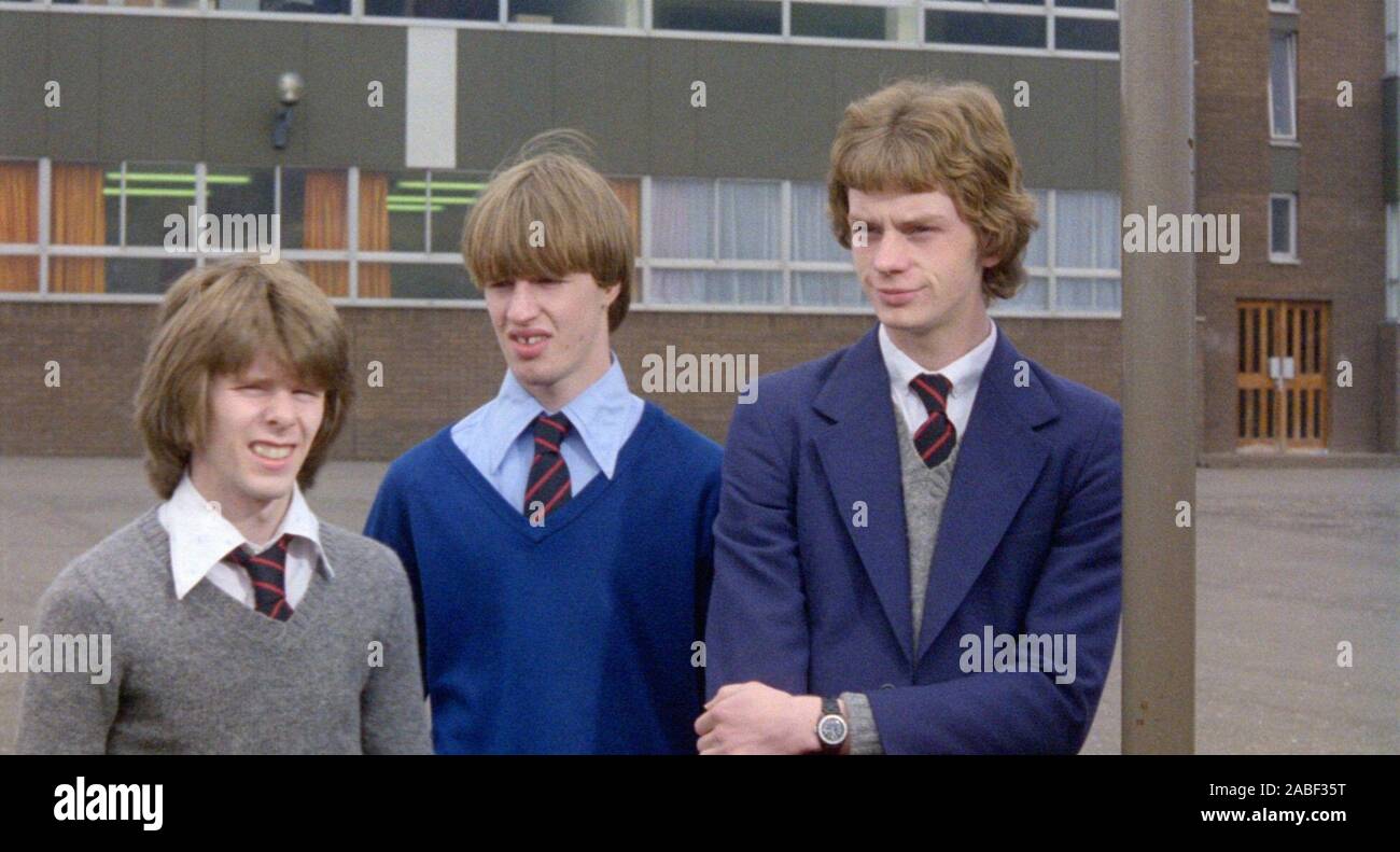 GREGORY’S GIRL, from left: Robert Buchanan, Graham Thompson, John ...