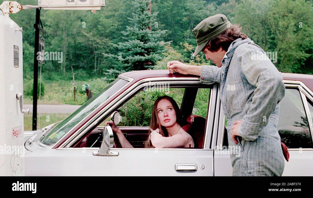 I SPIT ON YOUR GRAVE, (aka DAY OF THE WOMAN), from left: Camille Keaton ...