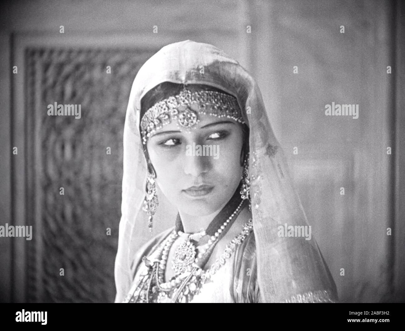 SHIRAZ, (aka SHIRAZ: A ROMANCE OF INDIA), Seeta Devi, 1928. © Juno ...