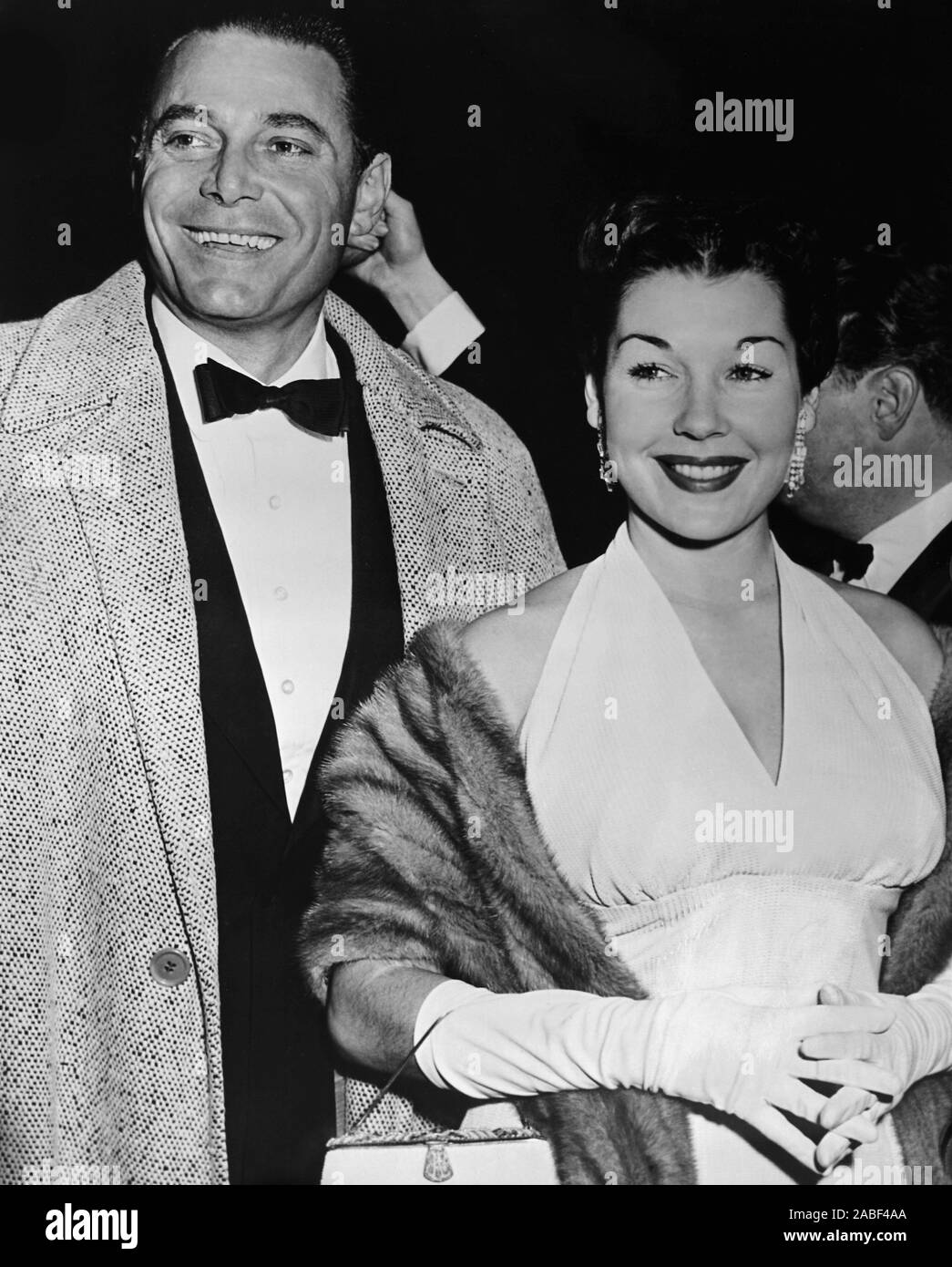 Jon Hall and Linda Danson at the HELEN OF TROY premiere at the Fox ...