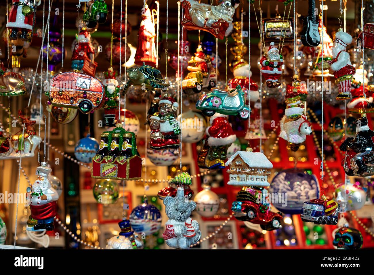 Hanging light figures hi-res stock photography and images - Alamy
