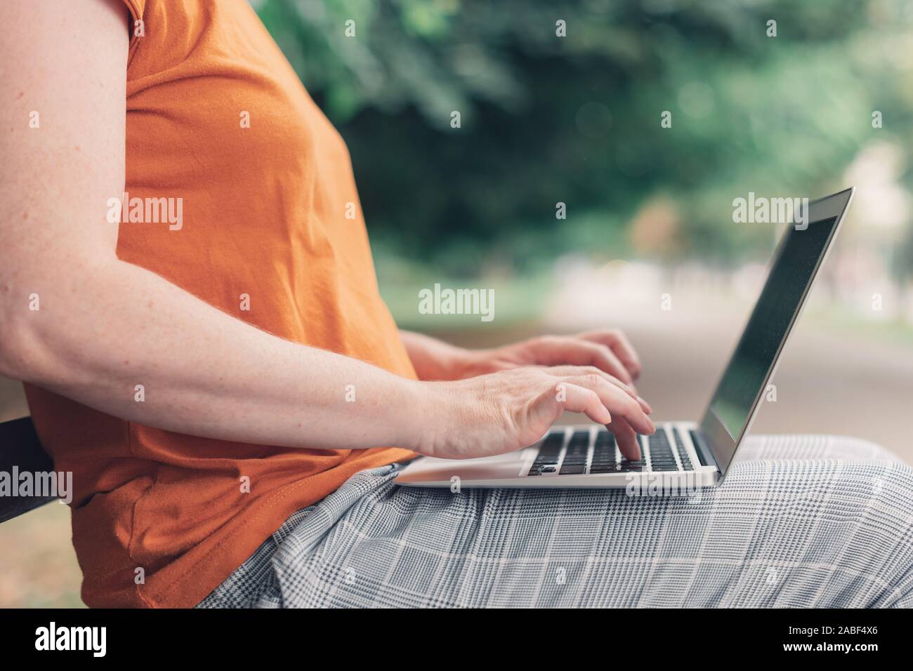 Away from the office hi-res stock photography and images - Alamy