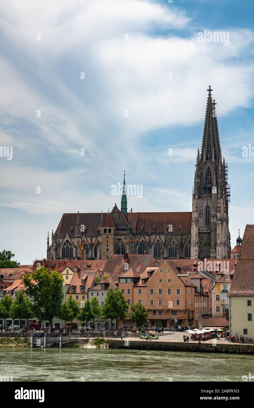 Beautiful view of the Regensburg Cathedral ( St. Peter's Cathedral) on ...