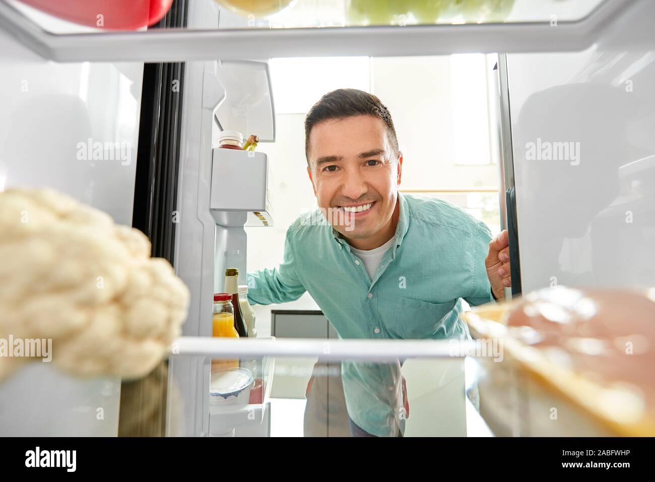 Open kitchen cooler hi-res stock photography and images - Alamy
