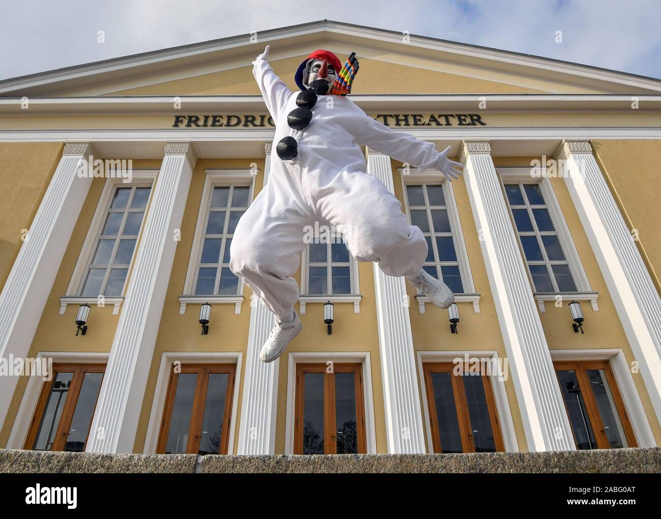 Amateur theater company hi-res stock photography and images - Alamy