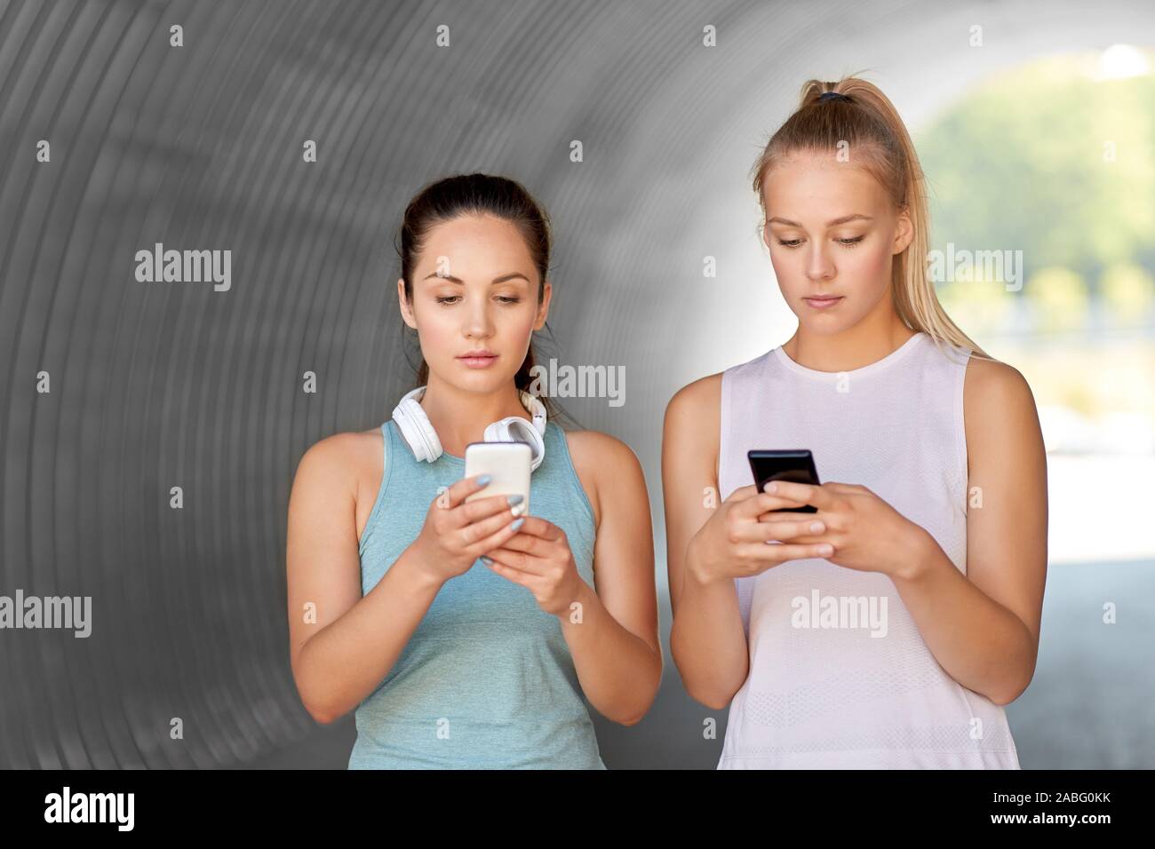 Sad friend mobile woman hi-res stock photography and images - Alamy