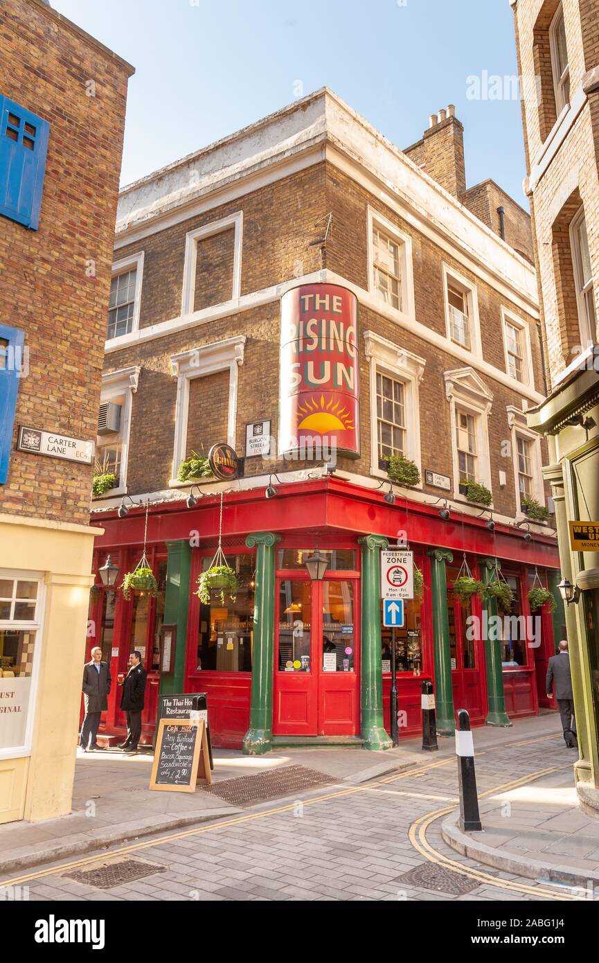 The Rising Sun pub, City of London, UK Stock Photo - Alamy