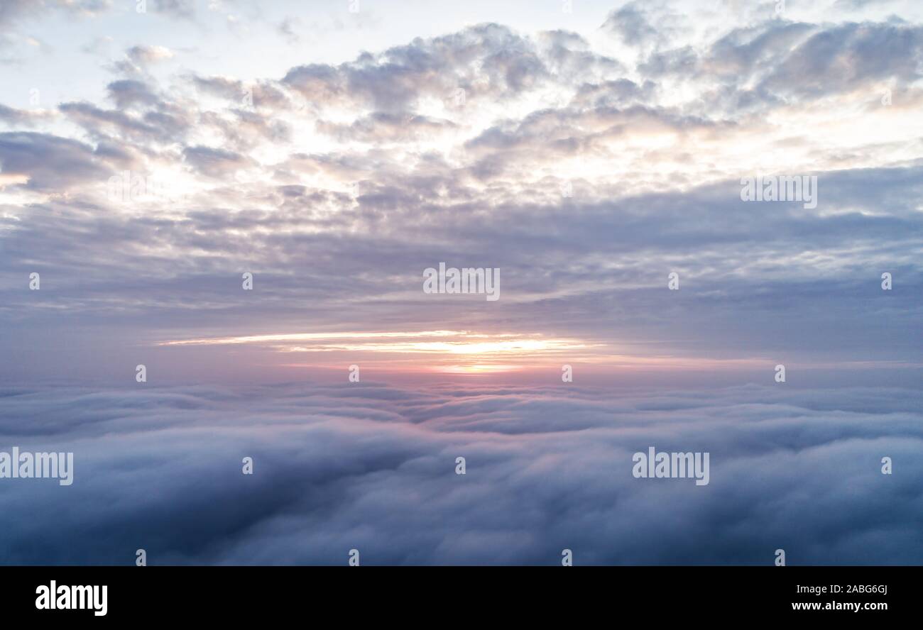 White air clouds hi-res stock photography and images - Alamy