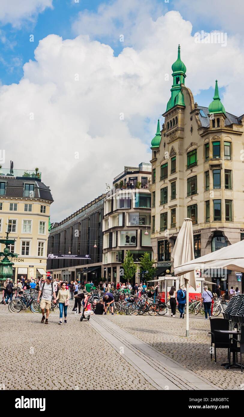 Copenhagen, Hovedstaden, Denmark. Tourists in Amager square (Amagertorv ...