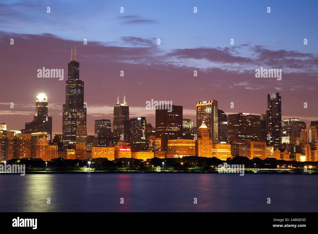 Chicago Skyline Panorama at Dusk Stock Photo - Alamy
