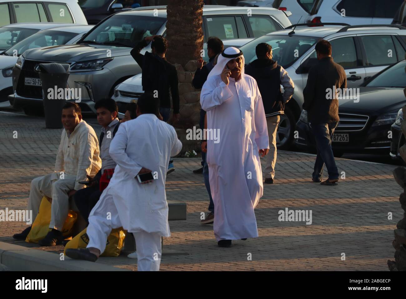 Dubai expatriate workers hi-res stock photography and images - Alamy