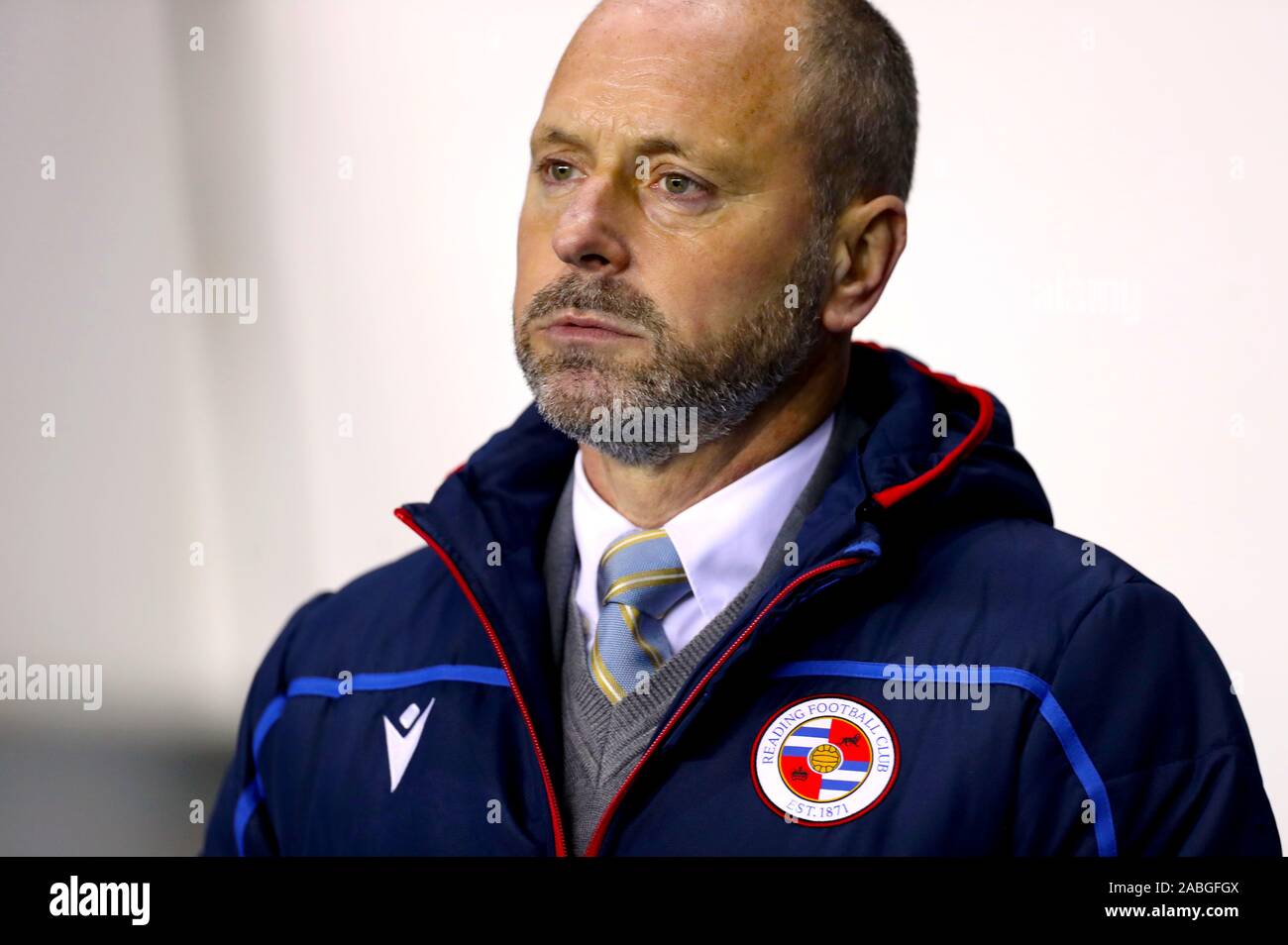 Reading manager Mark Bowen during the Sky Bet Championship match at the ...