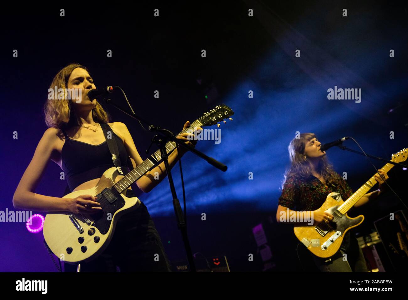Big Moon Singer High Resolution Stock Photography and Images - Alamy