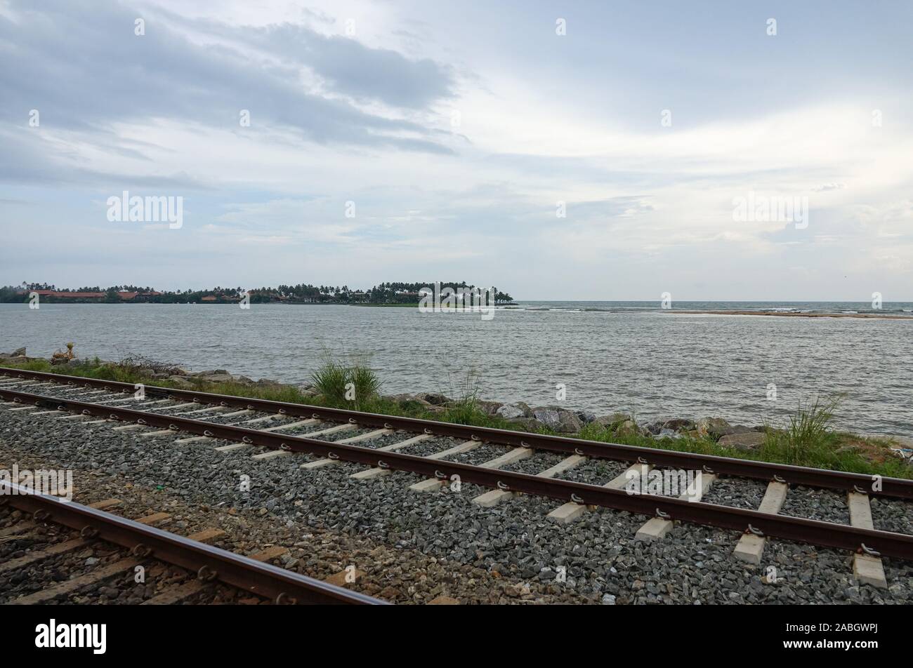 Tracks along sea line sandy hi-res stock photography and images - Alamy