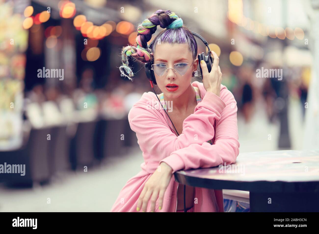 Nonconformist hi-res stock photography and images - Alamy