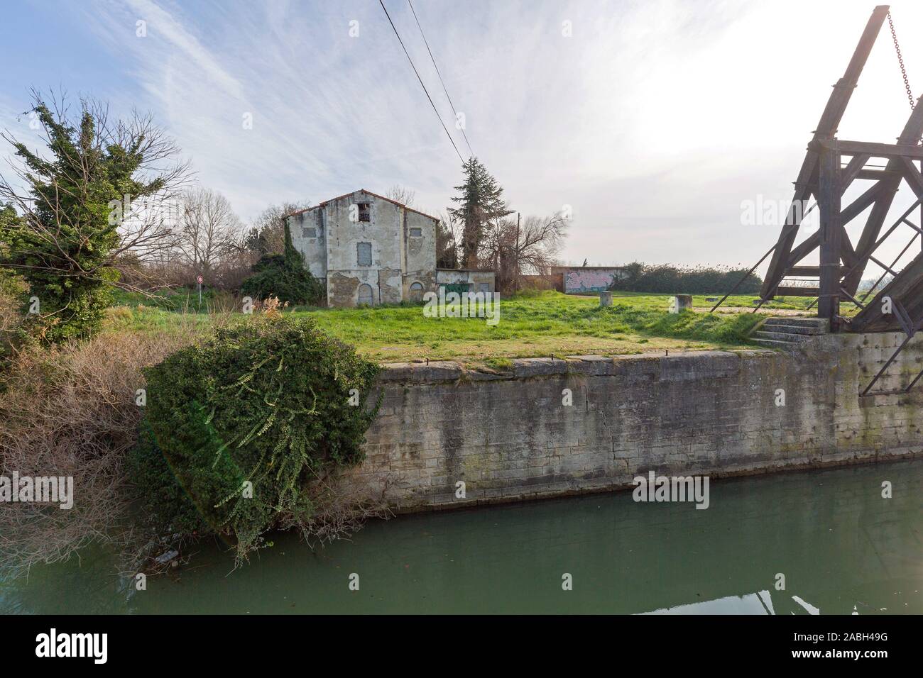 Pont Van Gogh Langlois Bridge in Arles France Stock Photo - Alamy