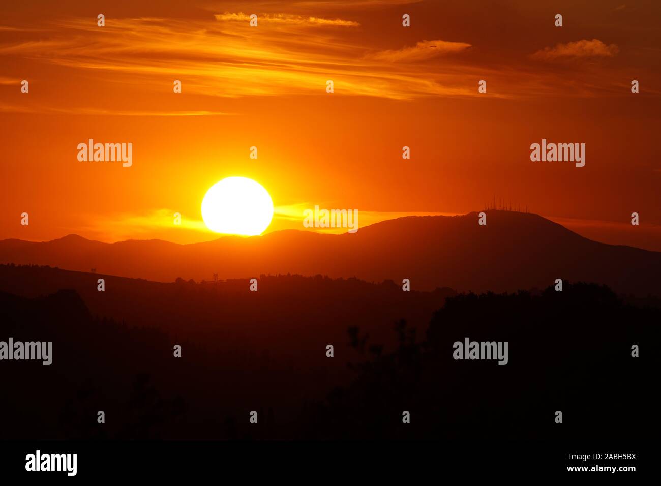 gorgeous tuscan sunset in italy Stock Photo - Alamy