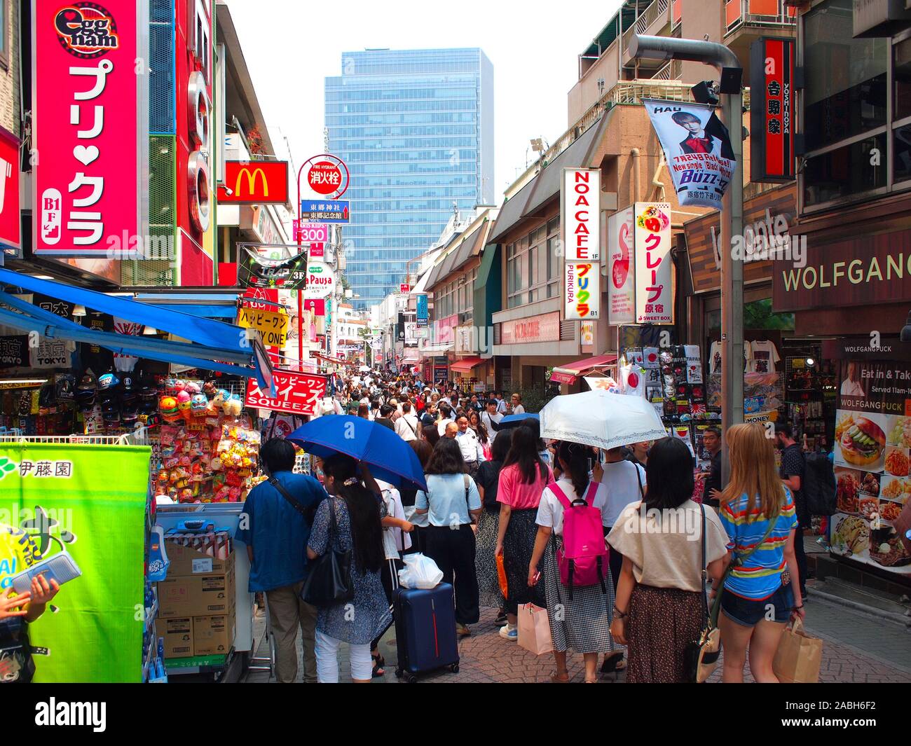 HARAJUKU, TOKYO, JAPAN - August 2nd, 2019: Harajuku main street ...