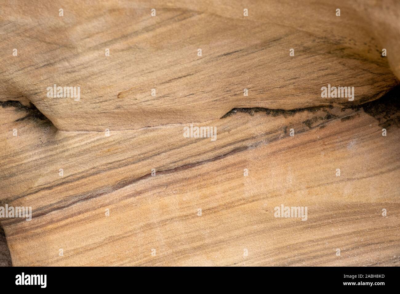 Texture of layers of yellow sand cross section. Cliff on the beach ...