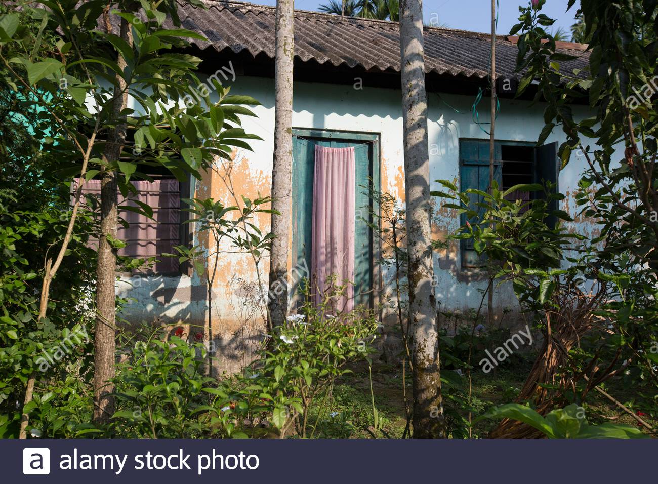 Bengal Village House Stock Photos & Bengal Village House Stock Images ...