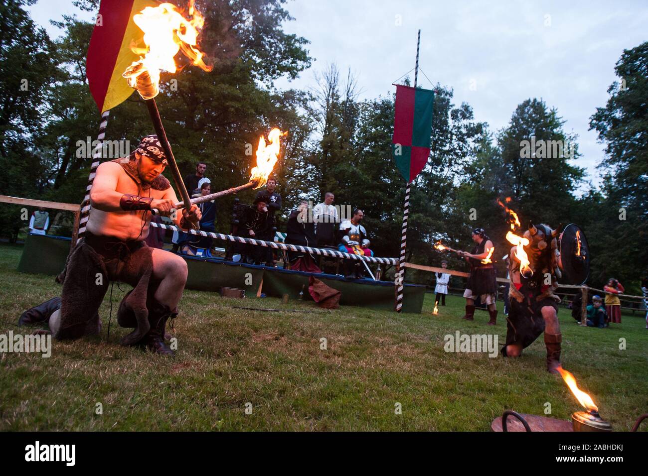 Medieval fire hi-res stock photography and images - Alamy