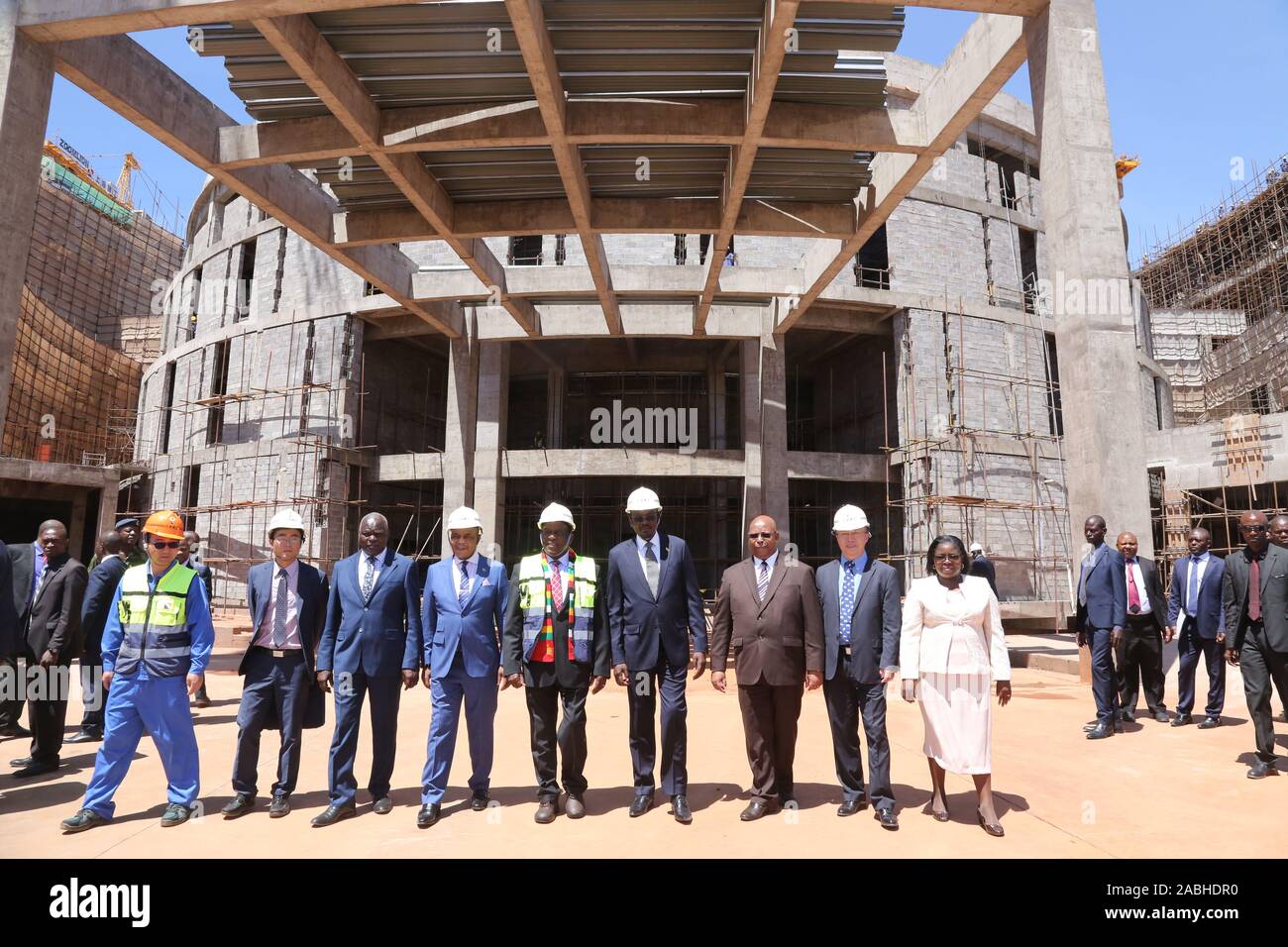 Zimbabwe parliament building hi-res stock photography and images - Alamy