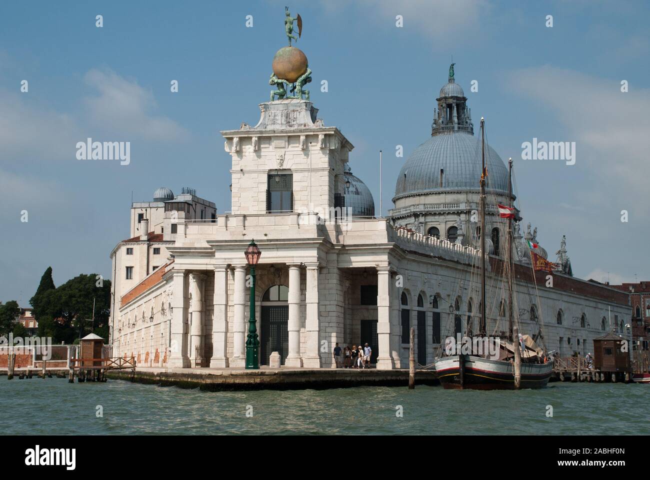 Venice, Italy: Sculpture atop the Dogana building, (Punta della Dogana ...