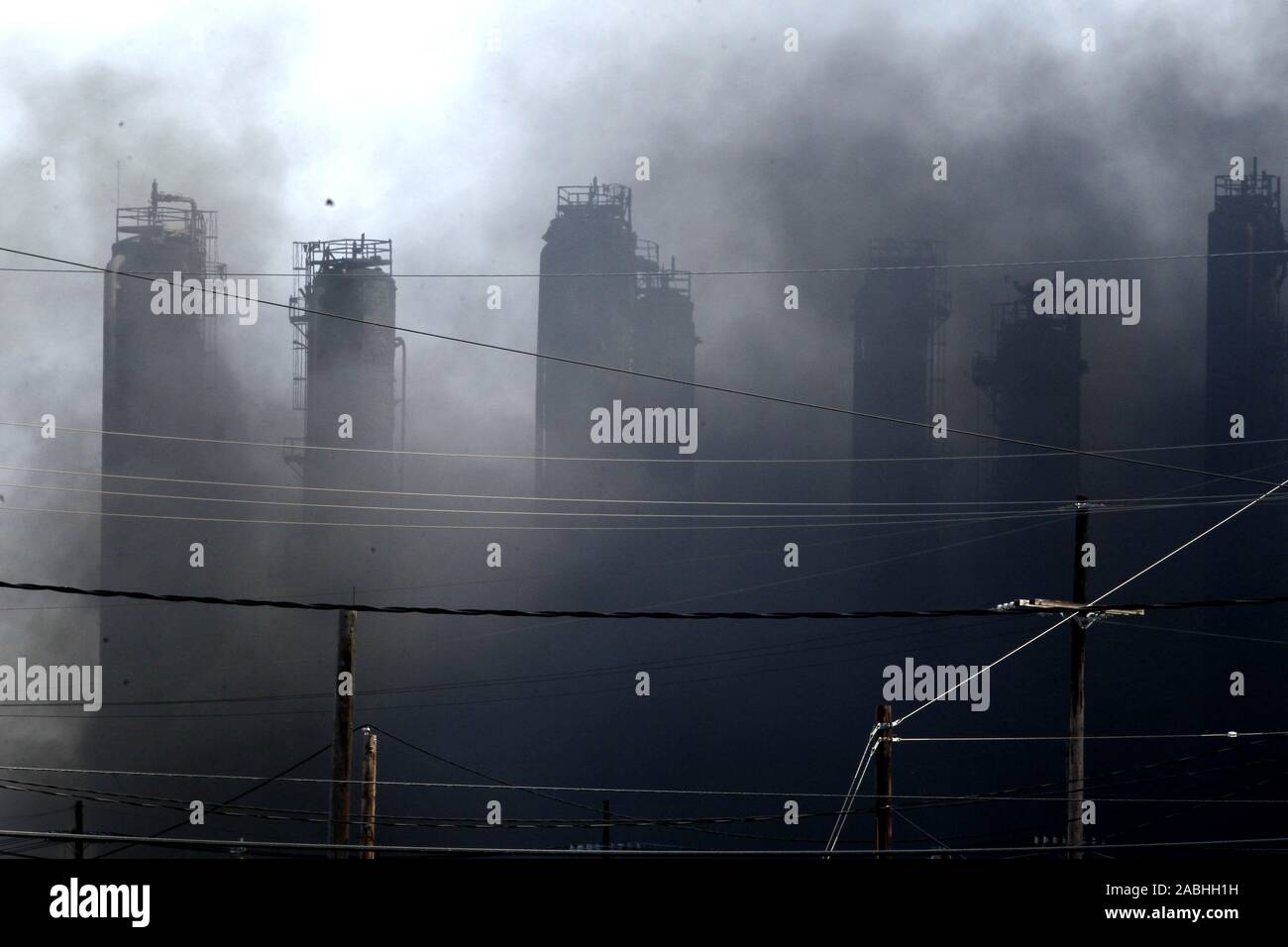 Houston, USA. 27th Nov, 2019. A chemical plant of TPC Group is shrouded ...