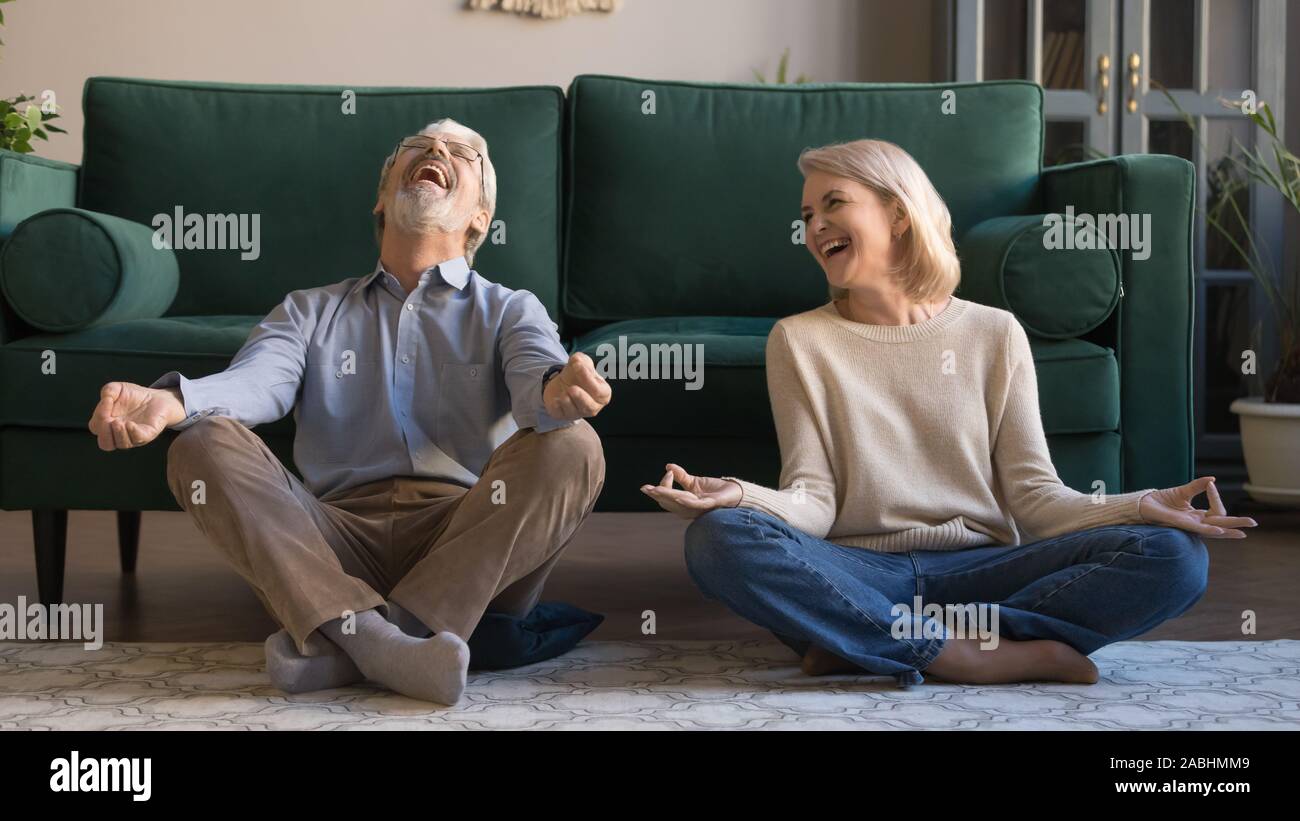 Couple in lotus position hi-res stock photography and images - Alamy