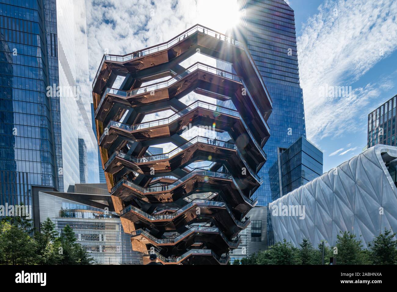 Manhattan New York 12.9.2019 color image The Vessel, hudson yards ...